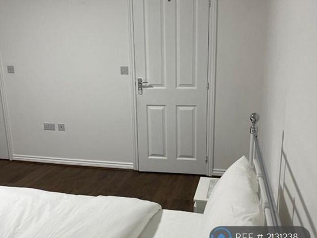 1 bedroom house share to rent