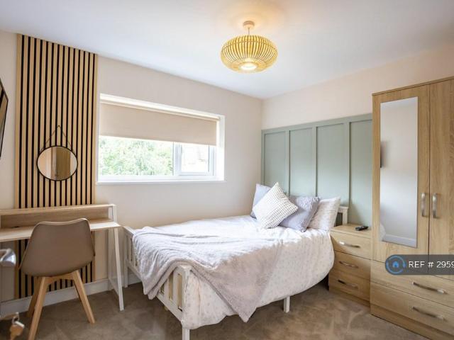 1 bedroom house share to rent