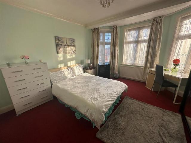 1 bedroom house share to rent