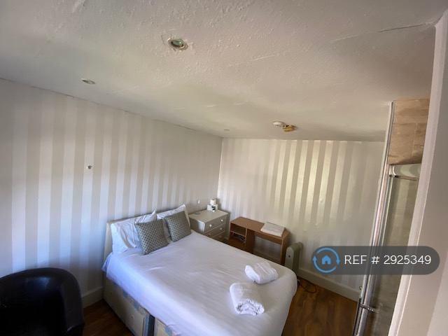 1 bedroom house share to rent