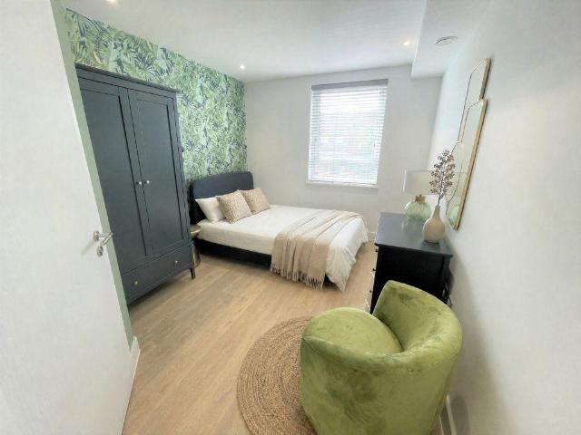 1 bedroom house share to rent