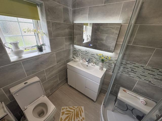1 bedroom house share to rent
