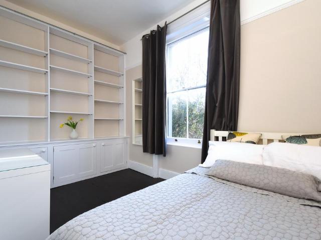 1 bedroom house share to rent