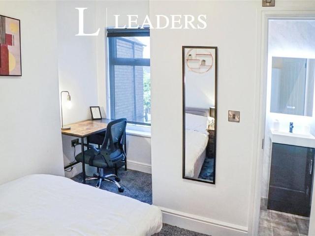1 bedroom house share to rent