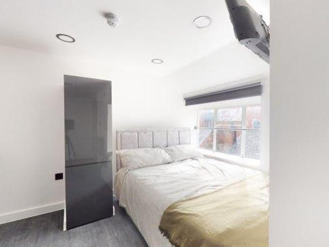 1 bedroom house share to rent