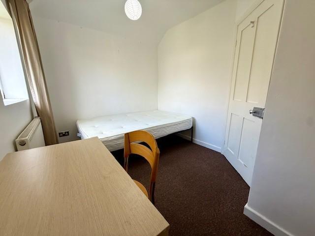 1 bedroom house share to rent