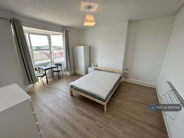1 bedroom house share to rent
