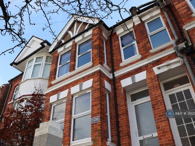1 bedroom house share to rent