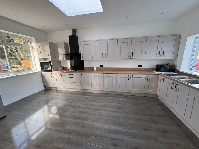 1 bedroom house share to rent