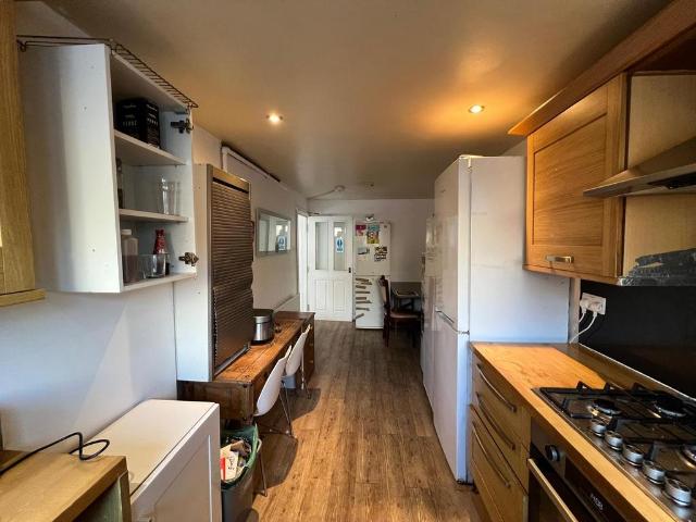 1 bedroom house share to rent