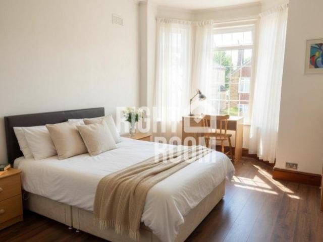 1 bedroom house share to rent