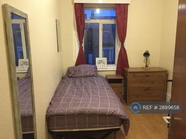1 bedroom house share to rent