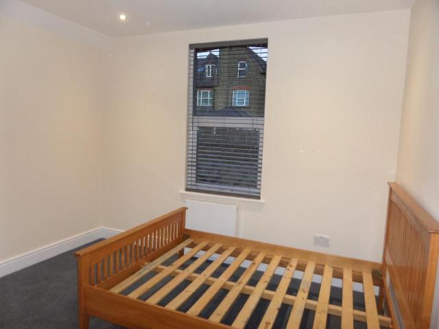 1 bedroom house share to rent