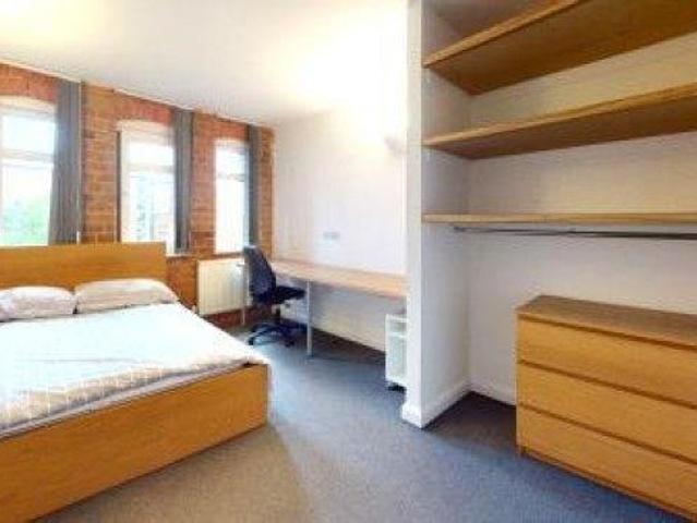 1 bedroom house share to rent