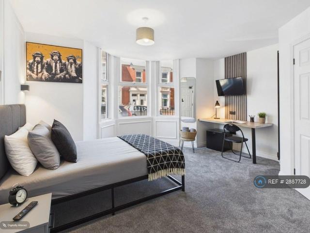 1 bedroom house share to rent
