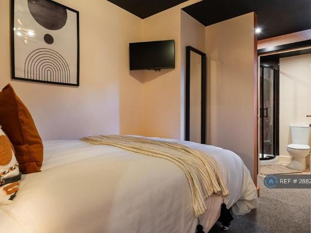 1 bedroom house share to rent