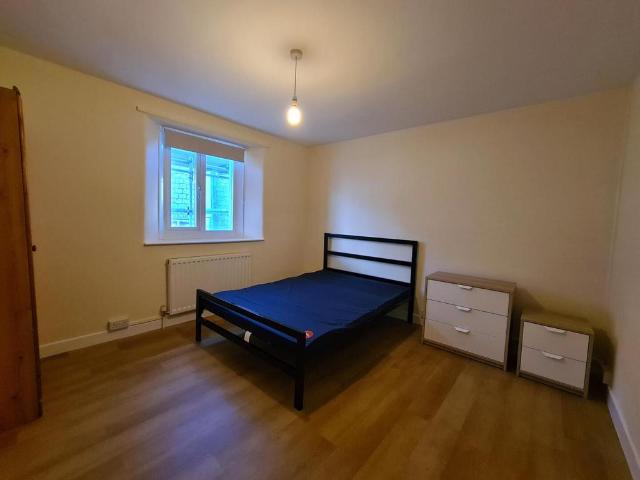 1 bedroom house share to rent