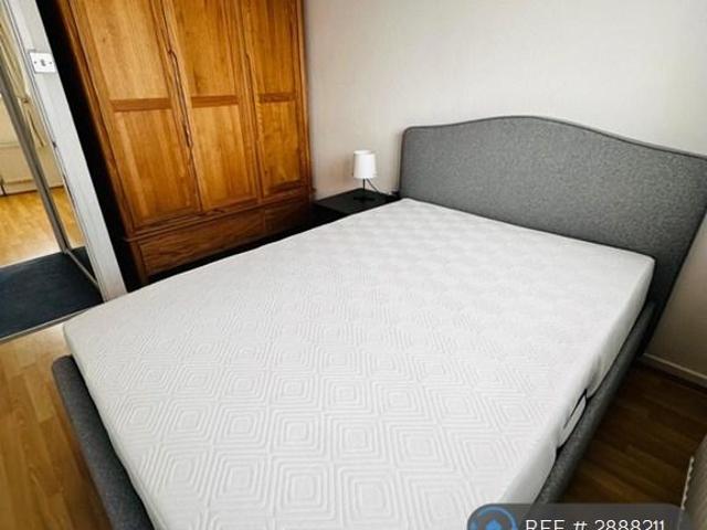 1 bedroom house share to rent