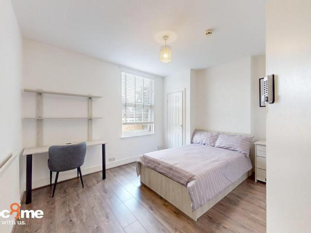1 bedroom house share to rent