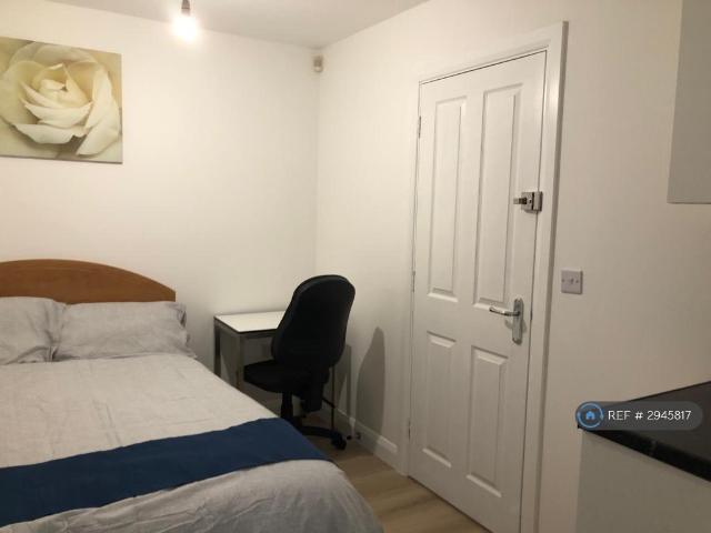 1 bedroom house share to rent