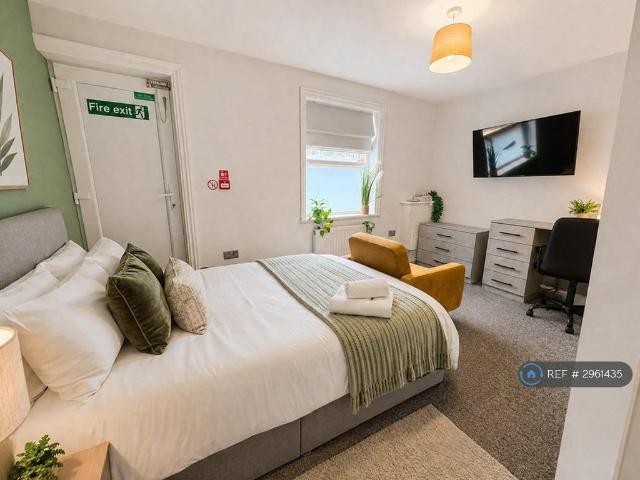 1 bedroom house share to rent