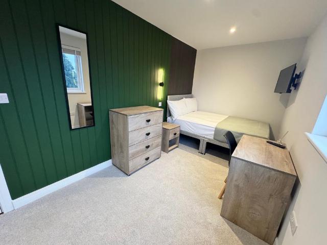 1 bedroom house share to rent