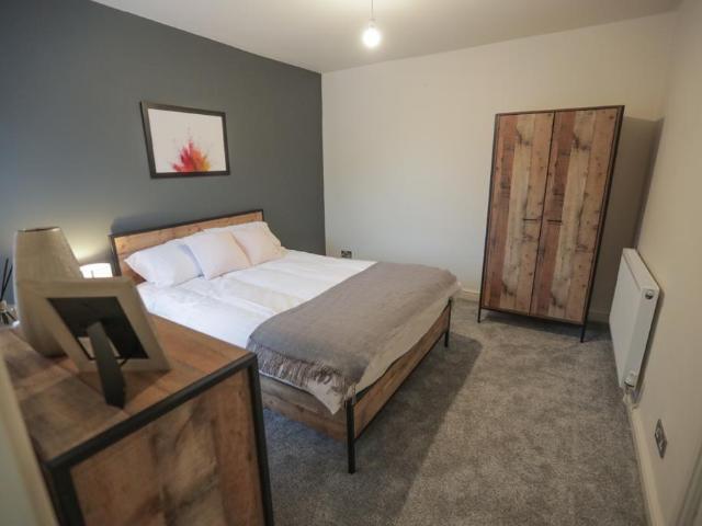 1 bedroom house share to rent