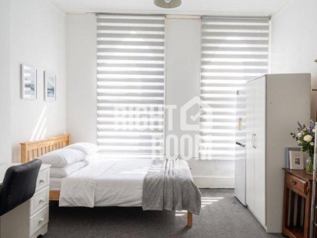 1 bedroom house share to rent