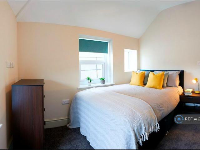 1 bedroom house share to rent