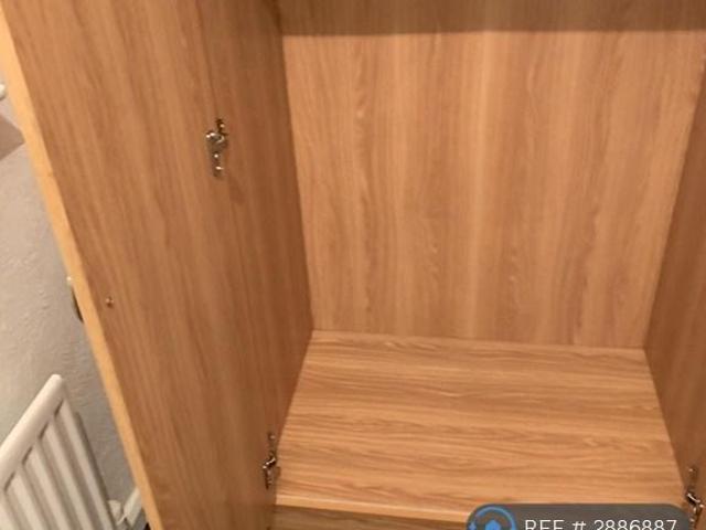 1 bedroom house share to rent