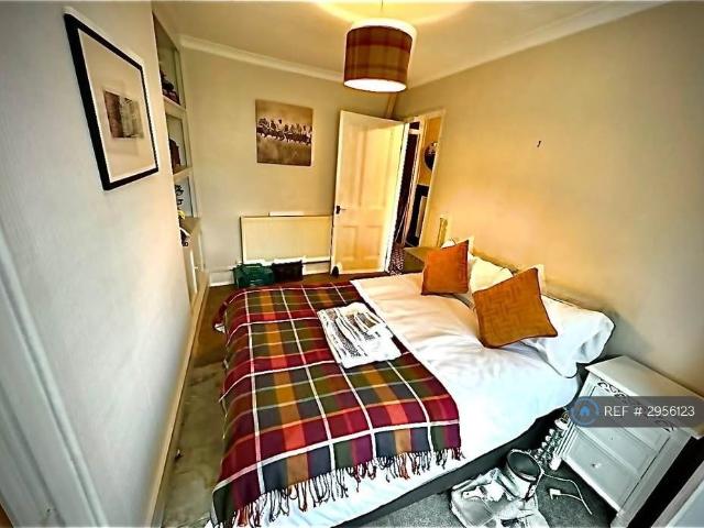 1 bedroom house share to rent