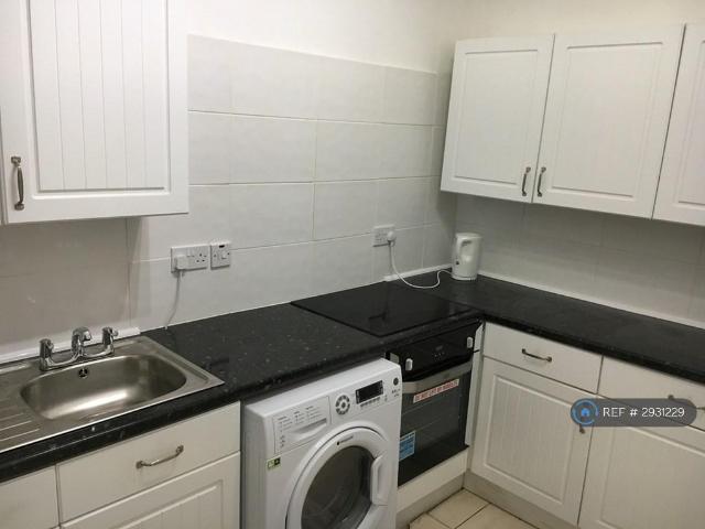 1 bedroom house share to rent