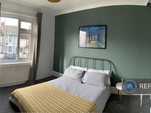 1 bedroom house share to rent