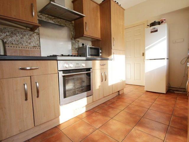 1 bedroom house share to rent