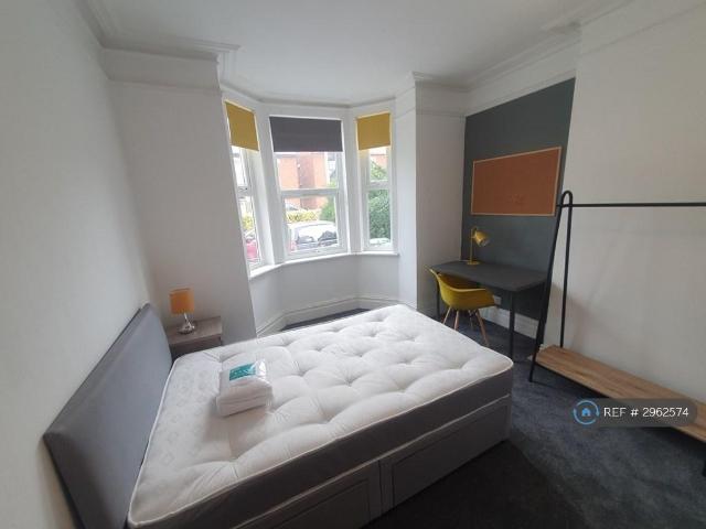 1 bedroom house share to rent