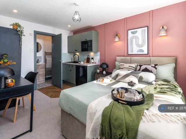 1 bedroom house share to rent