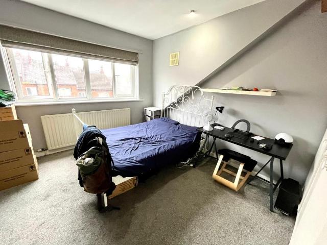1 bedroom house share to rent