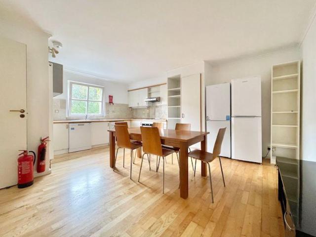 1 bedroom house share to rent