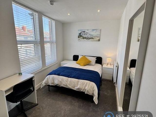 1 bedroom house share to rent