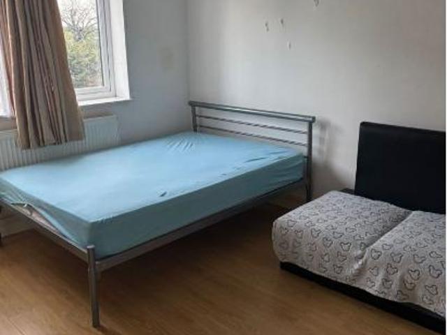 1 bedroom house share to rent