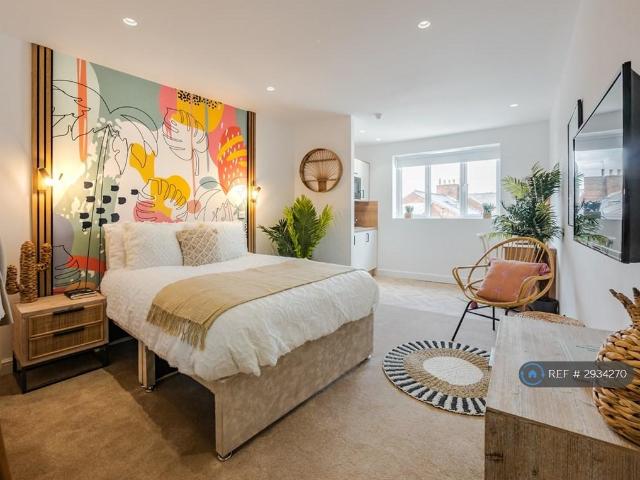1 bedroom house share to rent