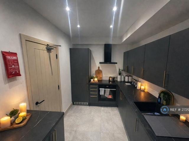 1 bedroom house share to rent