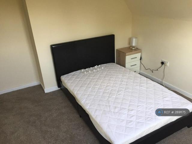 1 bedroom house share to rent