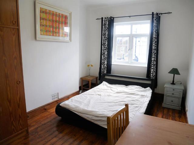 1 bedroom house share to rent