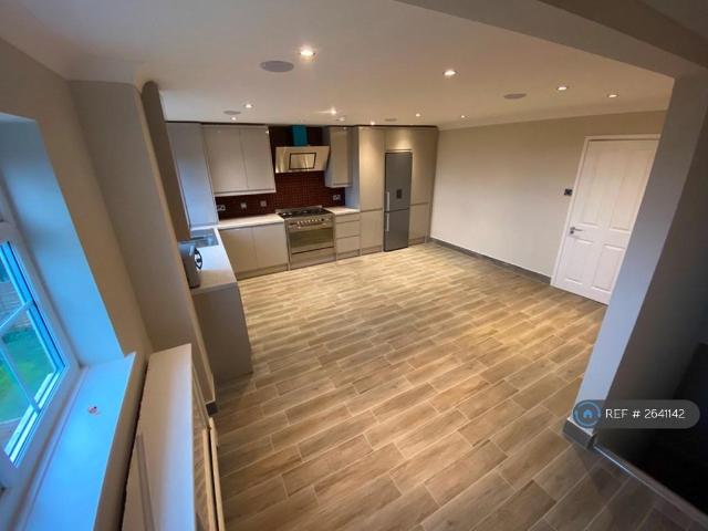 1 bedroom house share to rent