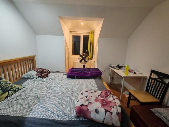 1 bedroom house share to rent