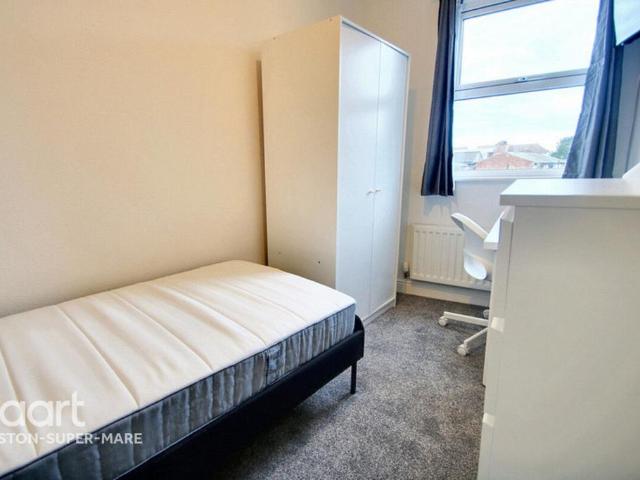 1 bedroom house share to rent