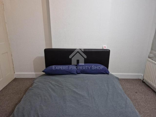 1 bedroom house share to rent