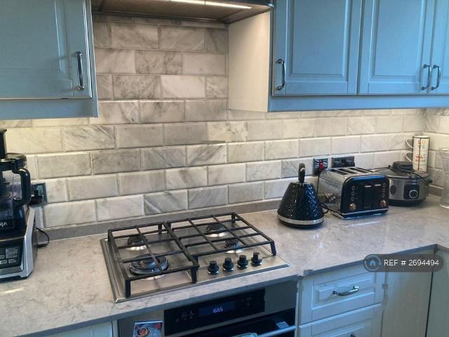 1 bedroom house share to rent