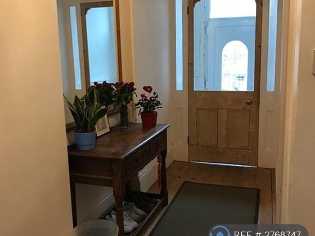 1 bedroom house share to rent